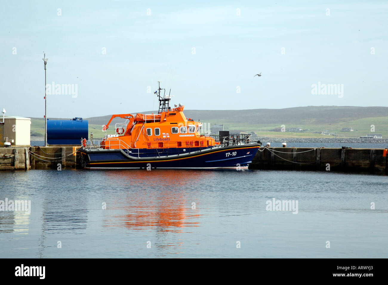 Lerwick lifeboat hi-res stock photography and images - Alamy