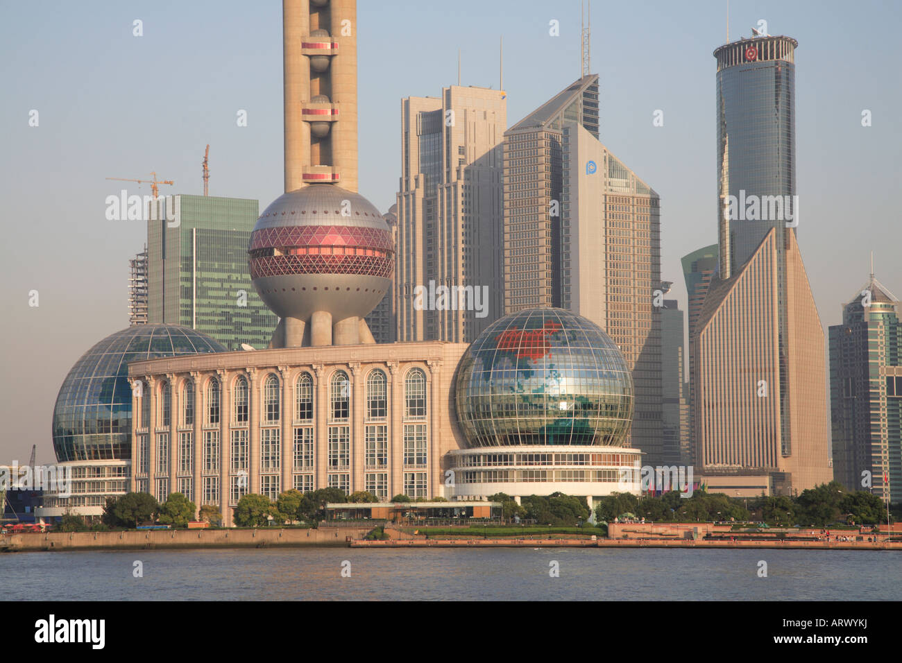 Shanghai international convention center hi-res stock photography and ...