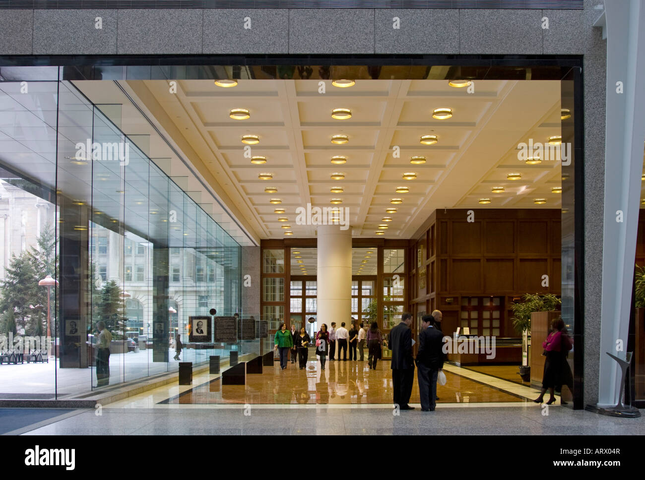 Interior lobby skyscraper hi-res stock photography and images - Alamy