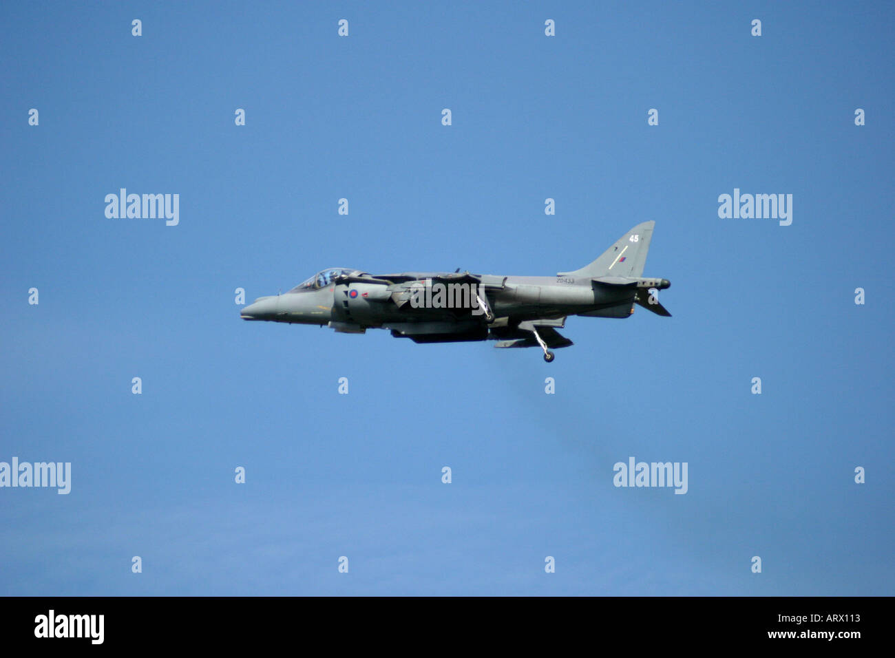 Harrier jump jet Stock Photo - Alamy