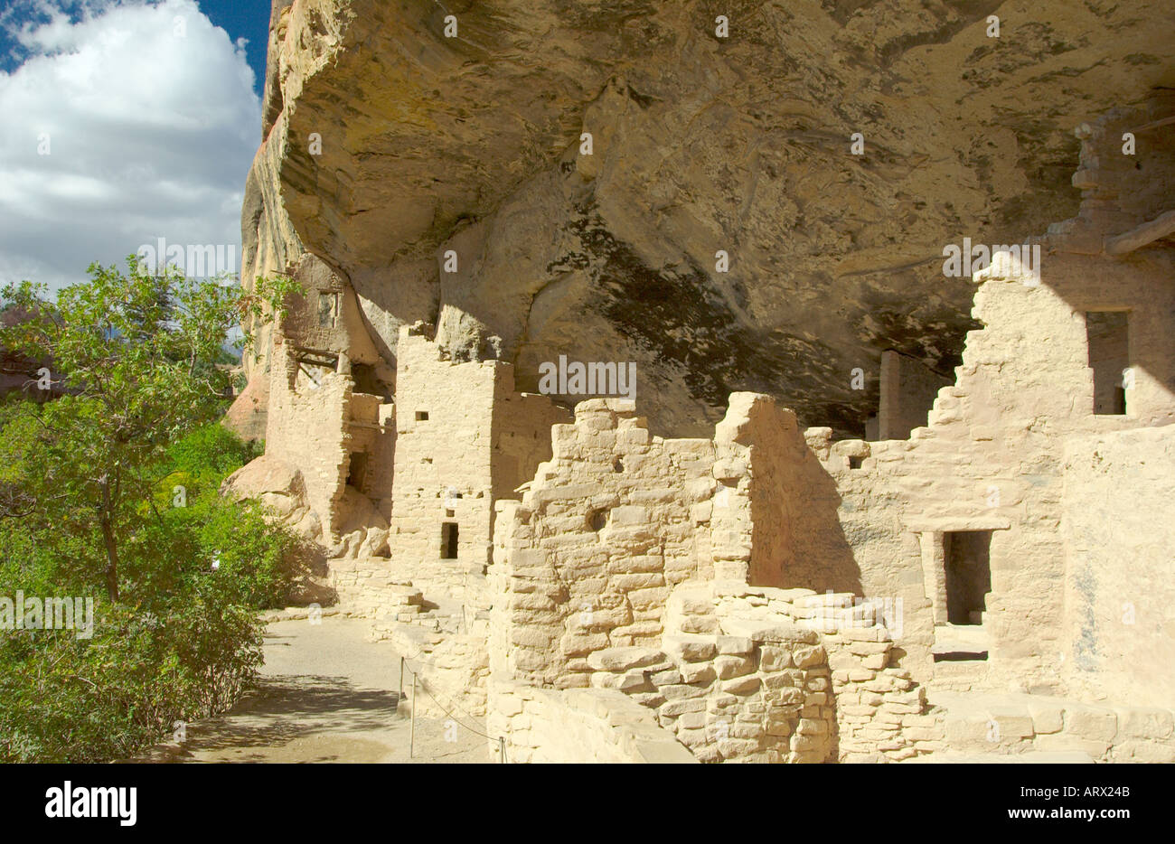 Spruce Tree House at Mesa Verde National Park Colorado USA Stock Photo ...