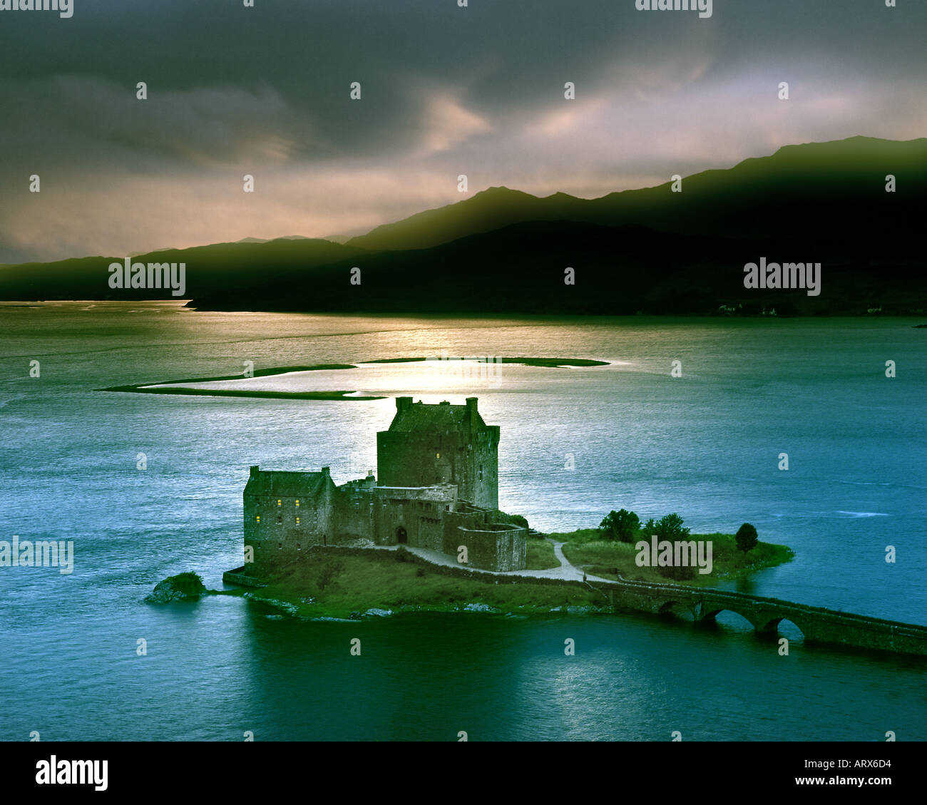 Kyle of lochalsh scotland scottish hi-res stock photography and images ...