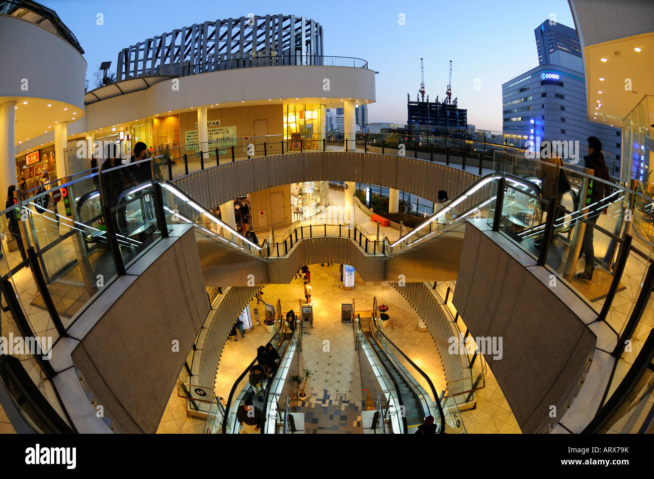 The Bay Quarter Mall during twilight, Yokohama JP Stock Photo - Alamy