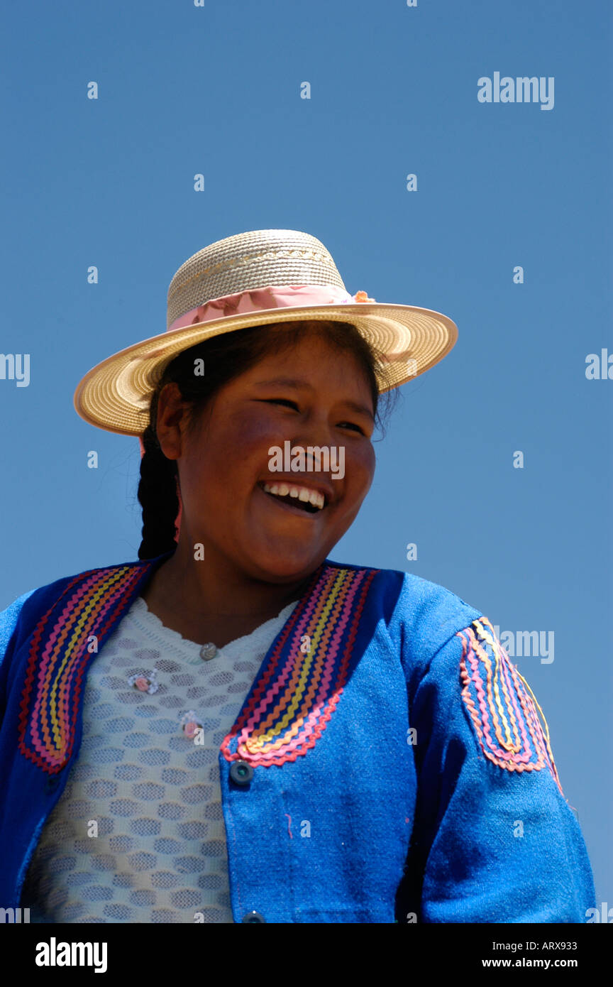 Peru Indian woman Stock Photo - Alamy