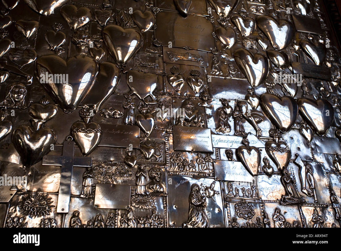 Pilgrims tokens at the icon of the virgin in the 16th century Gates of ...