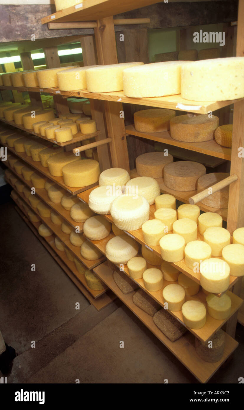 Store at room temperature hi-res stock photography and images - Alamy