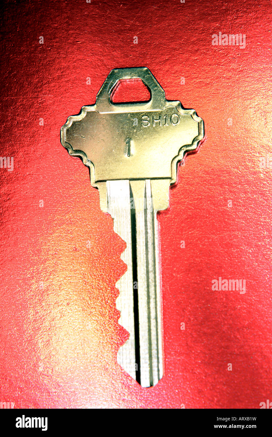One metal key Stock Photo - Alamy