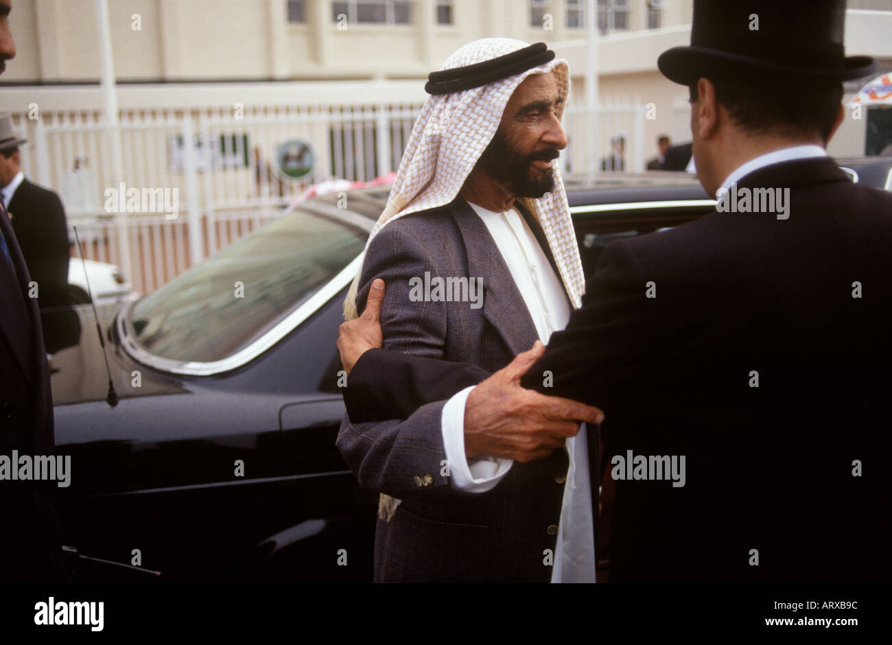 Sheikh Zayed bin Sultan al Nahyan, portrait the President of United ...