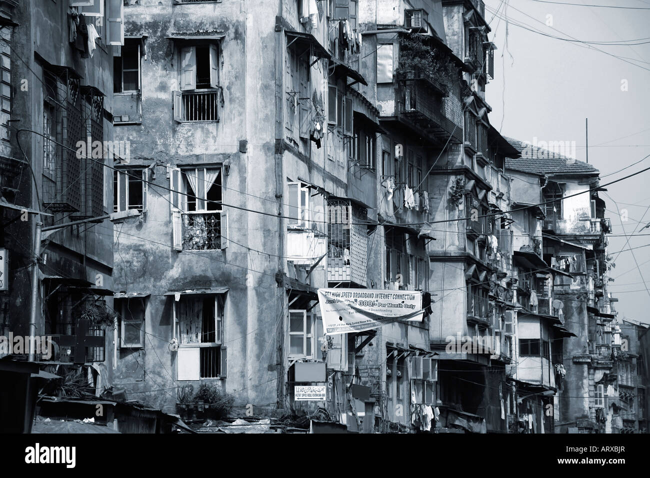 apartments in middle class colony mumbai india Stock Photo - Alamy
