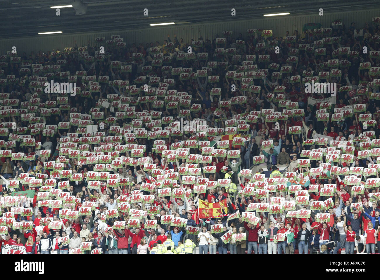 Traditional welsh costume cardiff hi-res stock photography and images ...
