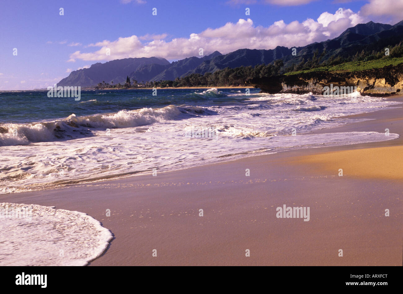 Pounders beach hauula oahu hawaii hi-res stock photography and images ...