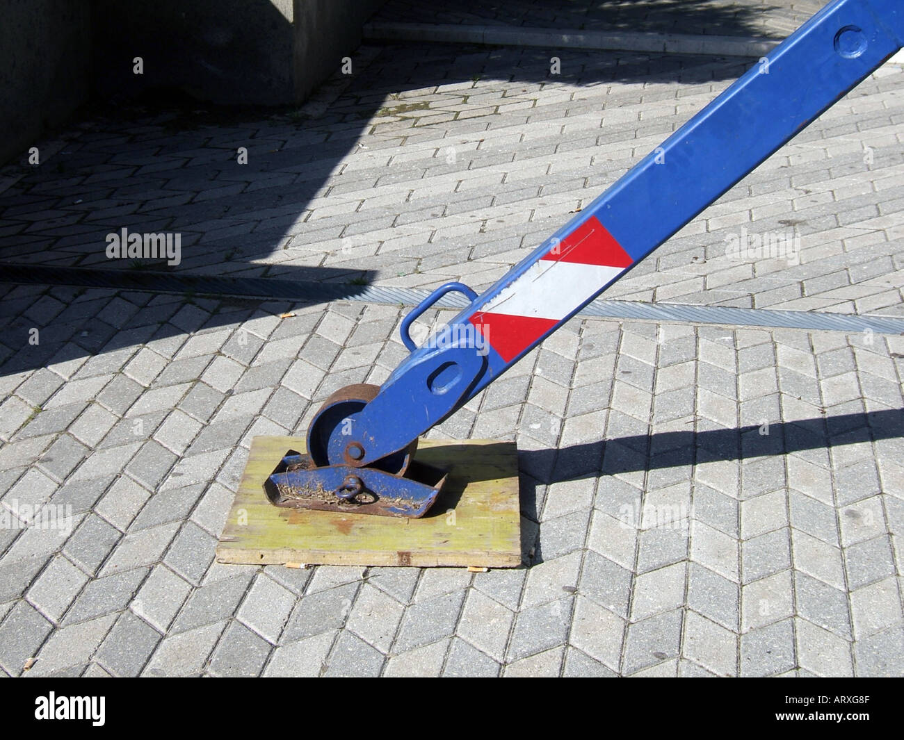 support for mobile crane leg Stock Photo - Alamy