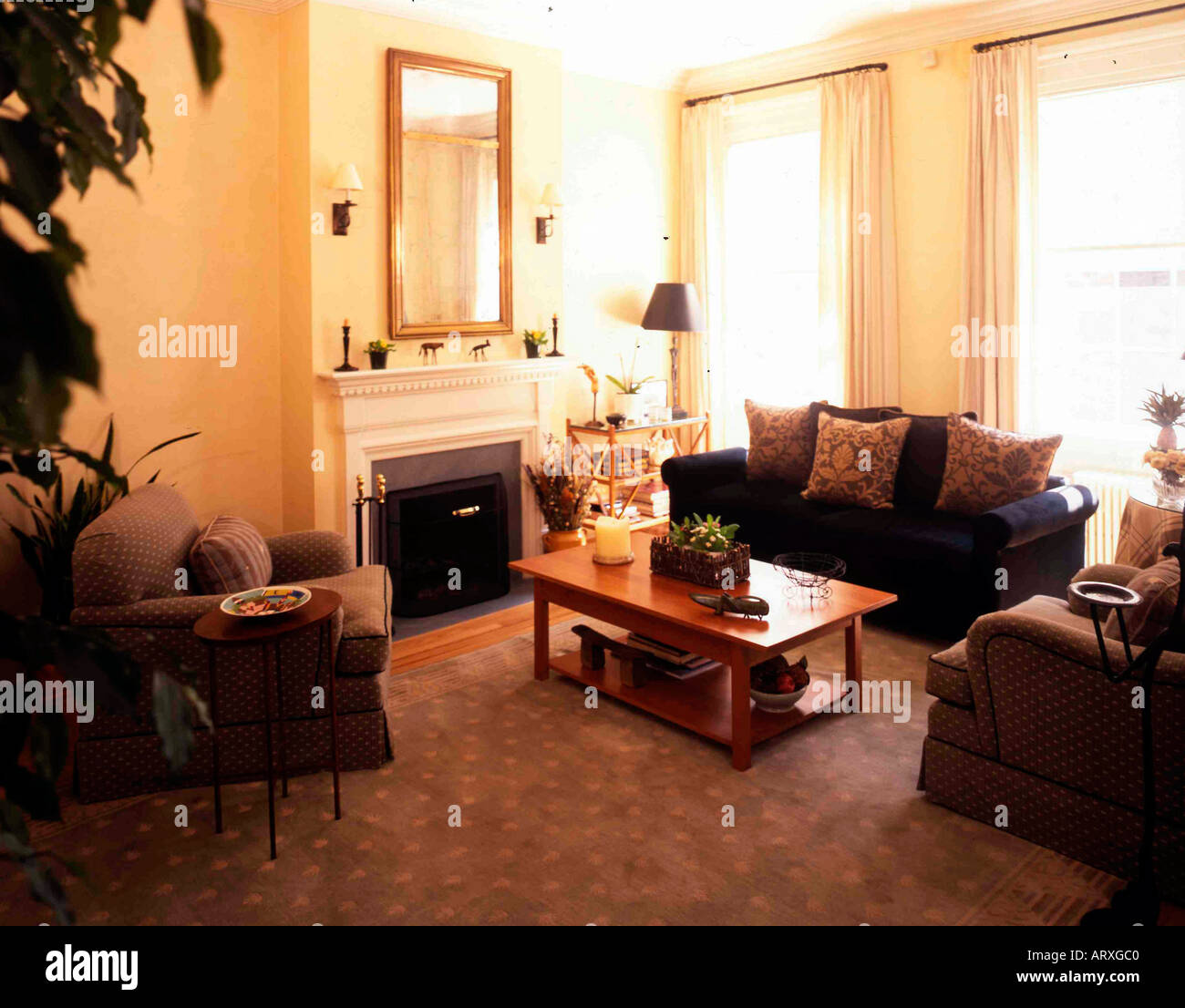 Rooms and furniture in indoor houses hi-res stock photography and ...