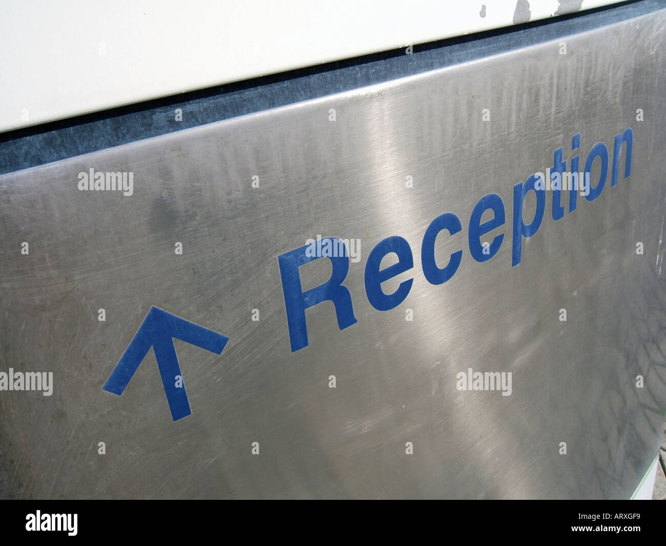 office reception sign Stock Photo - Alamy