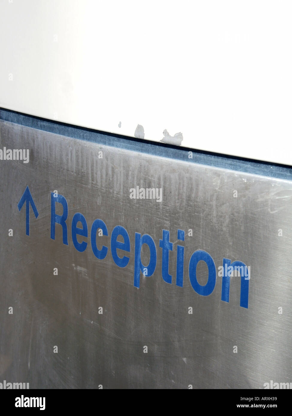 office reception sign Stock Photo - Alamy
