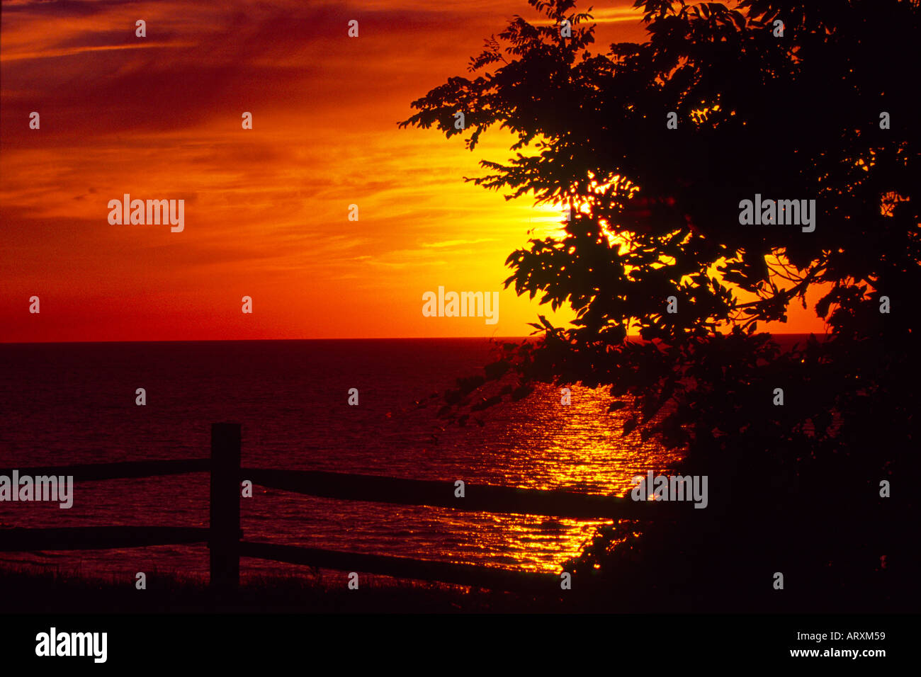 Lake Erie Sunset Stock Photo - Alamy