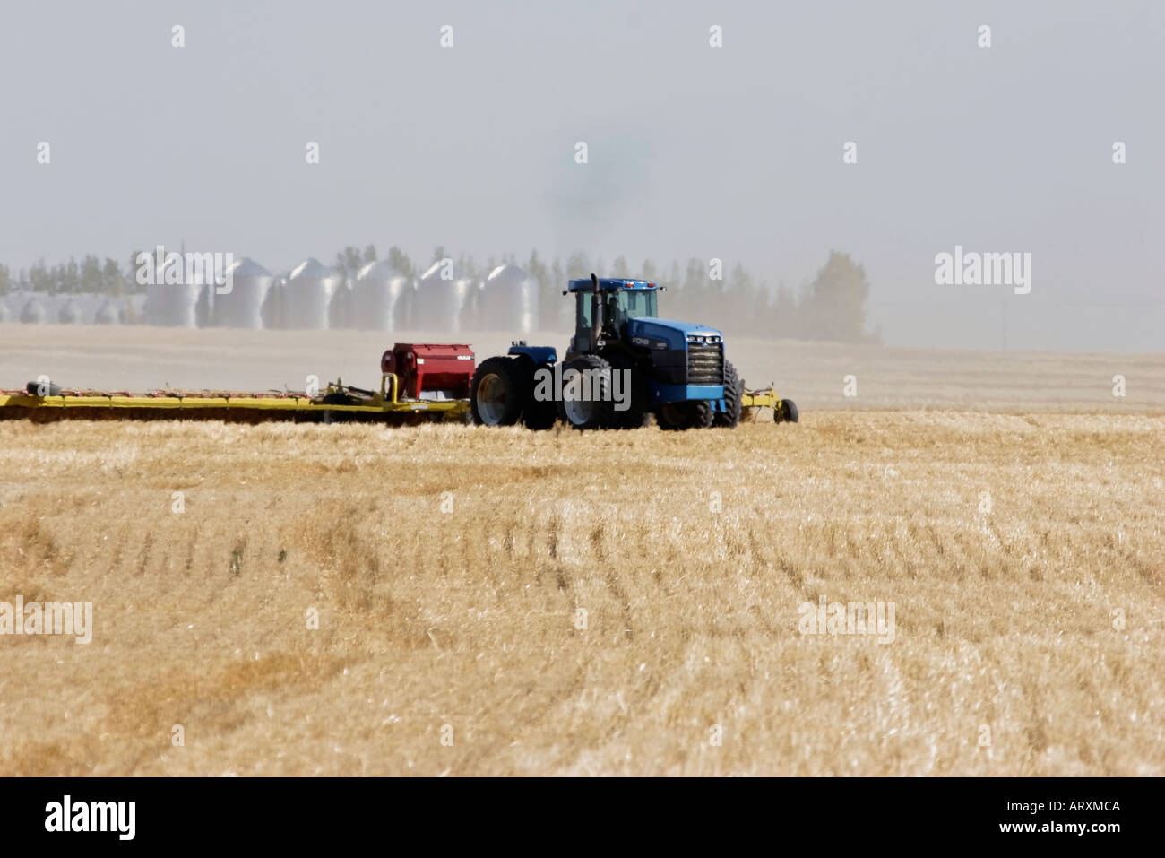 Farmer in working in field canada hi-res stock photography and images ...