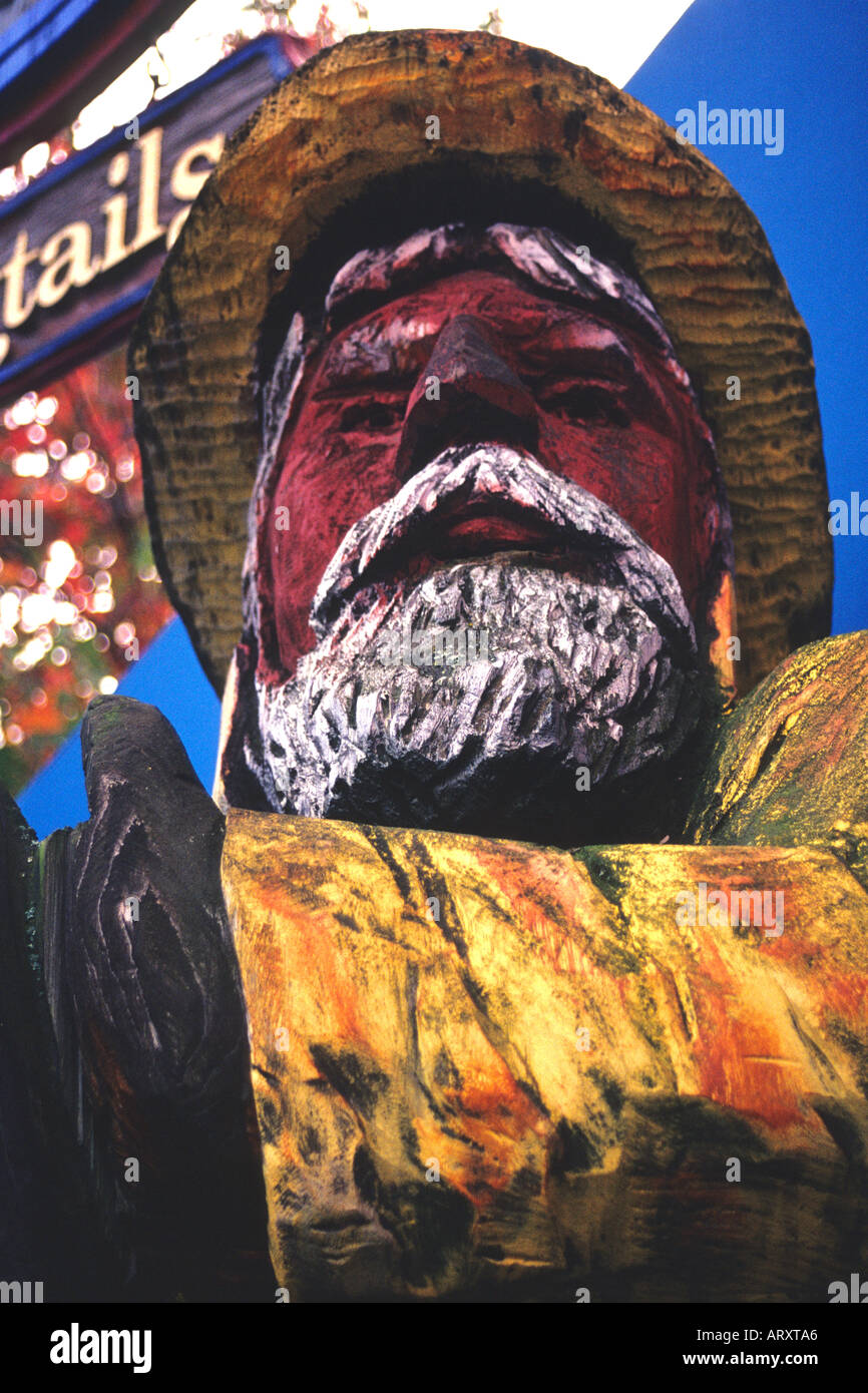 Wood carving, Seattle waterfront Stock Photo - Alamy