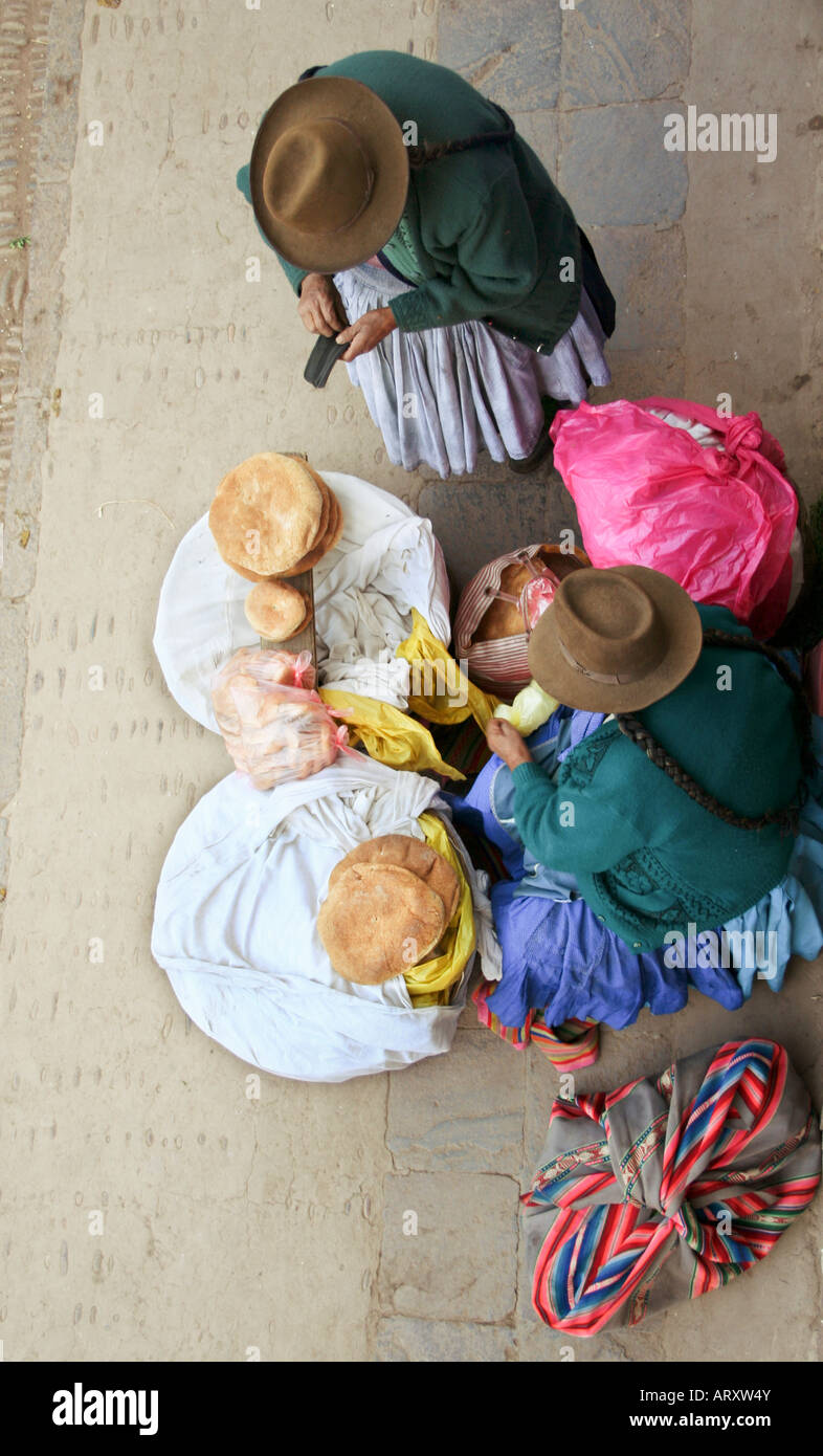 Indigena peru hi-res stock photography and images - Alamy