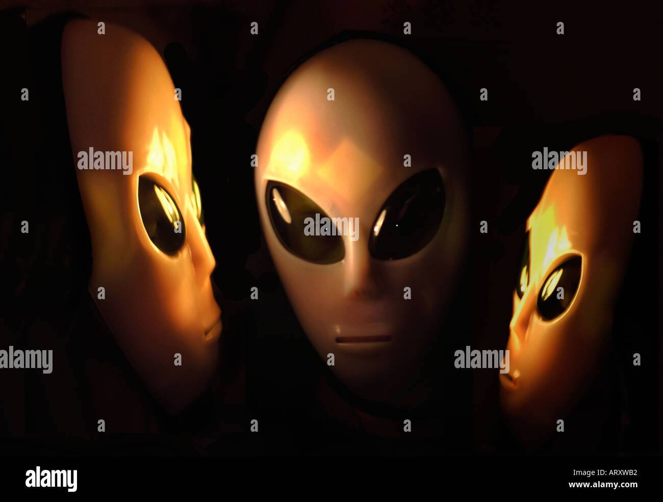 Aliens hi-res stock photography and images - Alamy