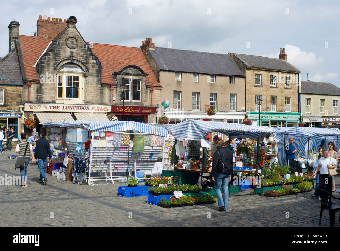 Market stall at alnwick hi-res stock photography and images - Alamy