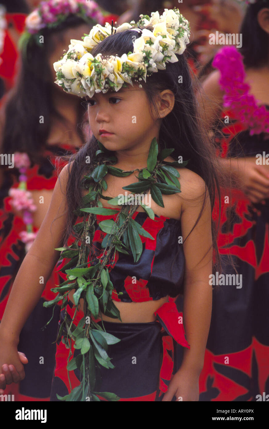 Leis adore the keiki (children) hula dancers at a Kamehameha Day ...