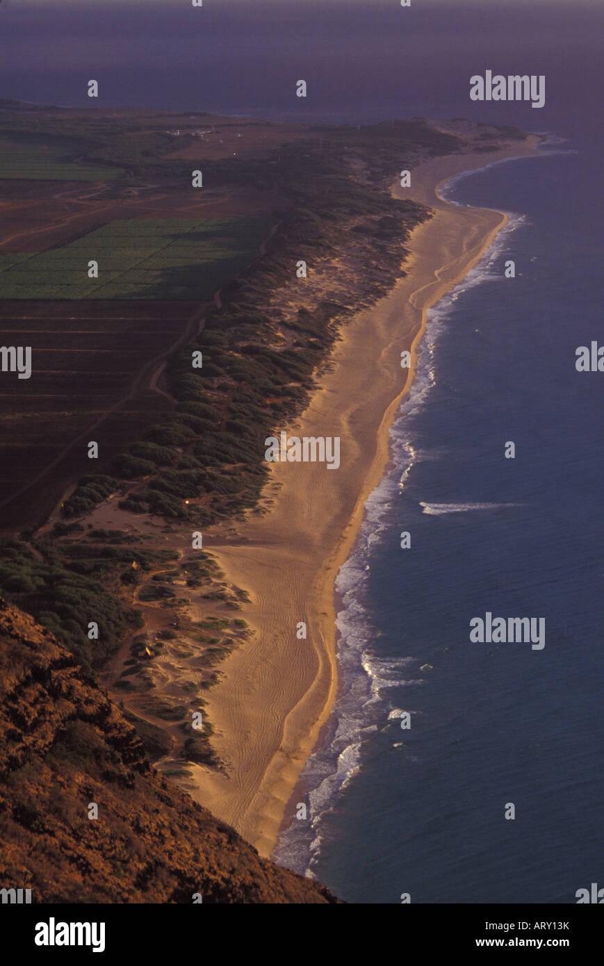 Polihale Beach and Polihale State Park, seen from Polihale ridge, west ...