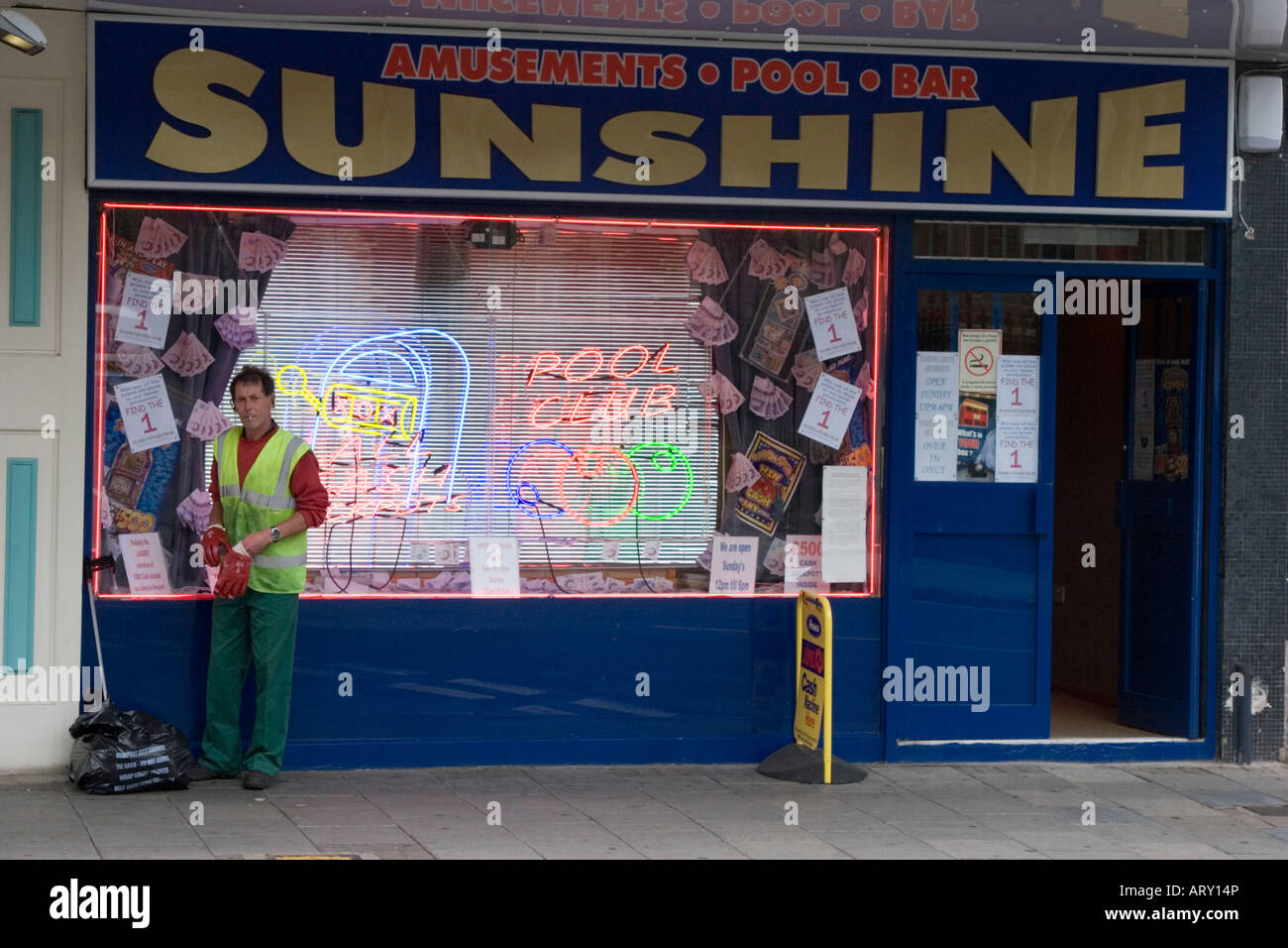 Sunshine pool club bar and amusements in Newport Stock Photo - Alamy