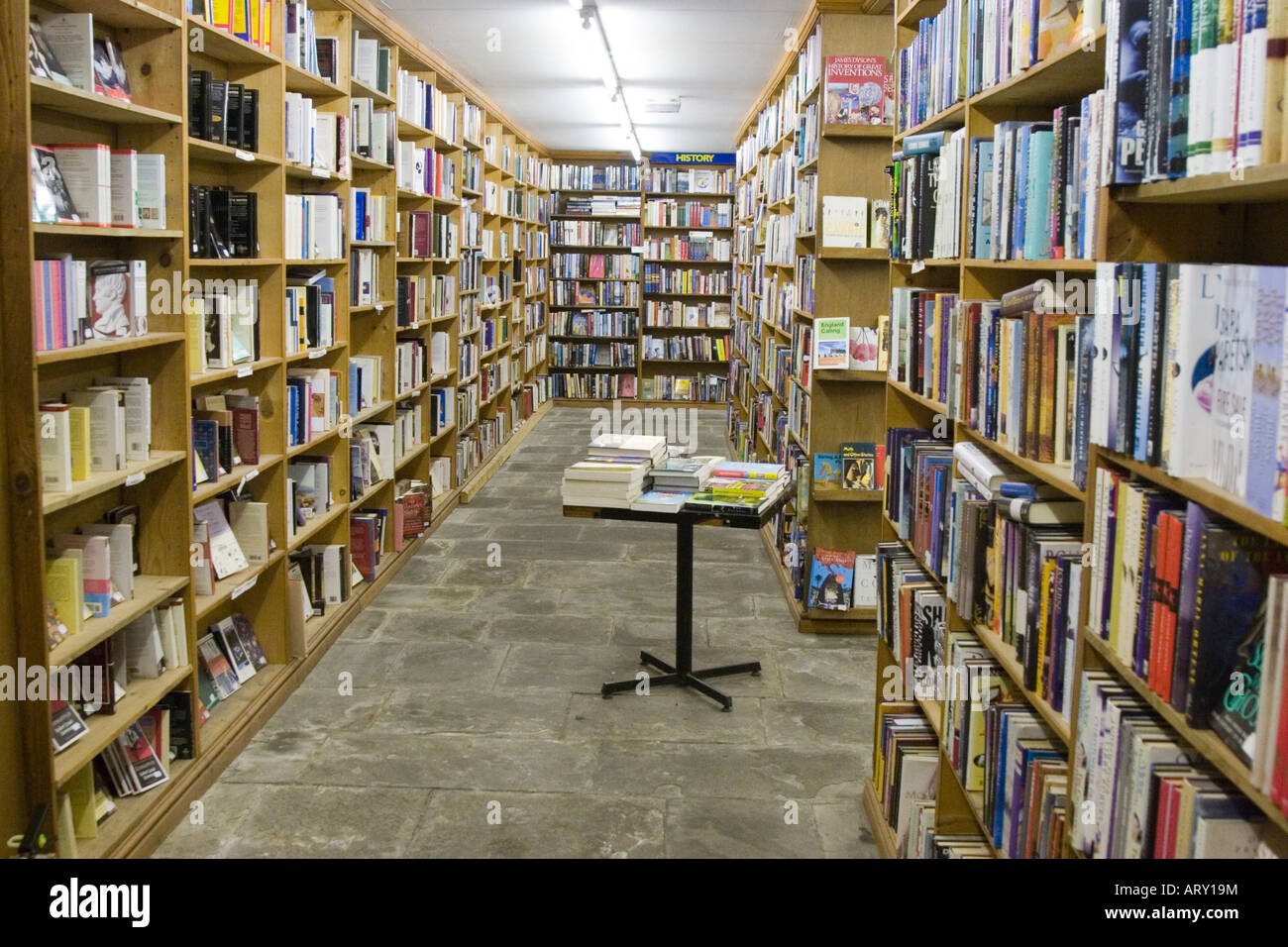 Labyrinth books hi-res stock photography and images - Alamy