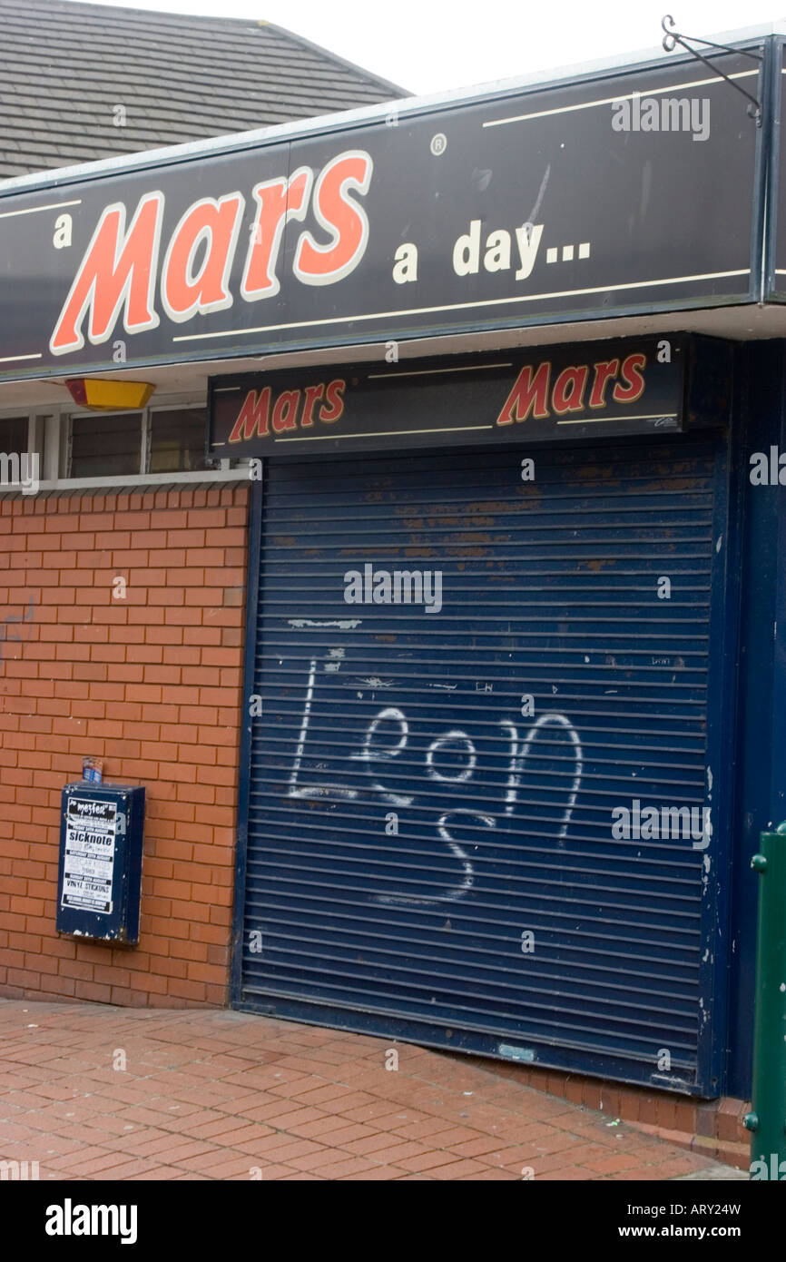 Graffiti on store front hi-res stock photography and images - Alamy