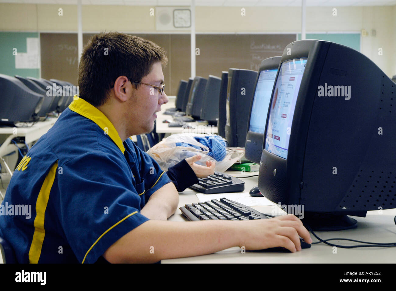 High school students work in a computer laboratory Stock Photo - Alamy