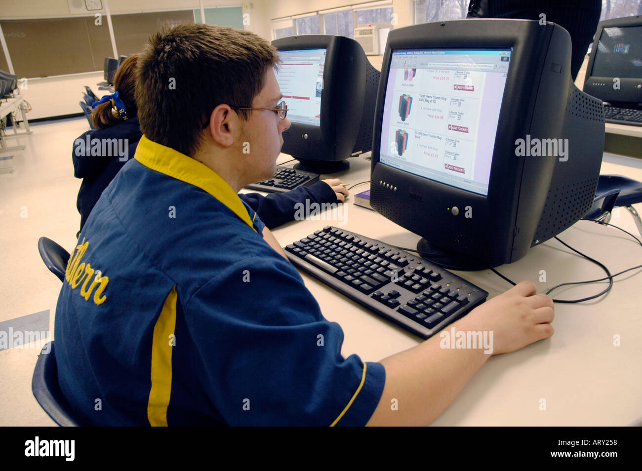 High school students work in a computer laboratory Stock Photo - Alamy