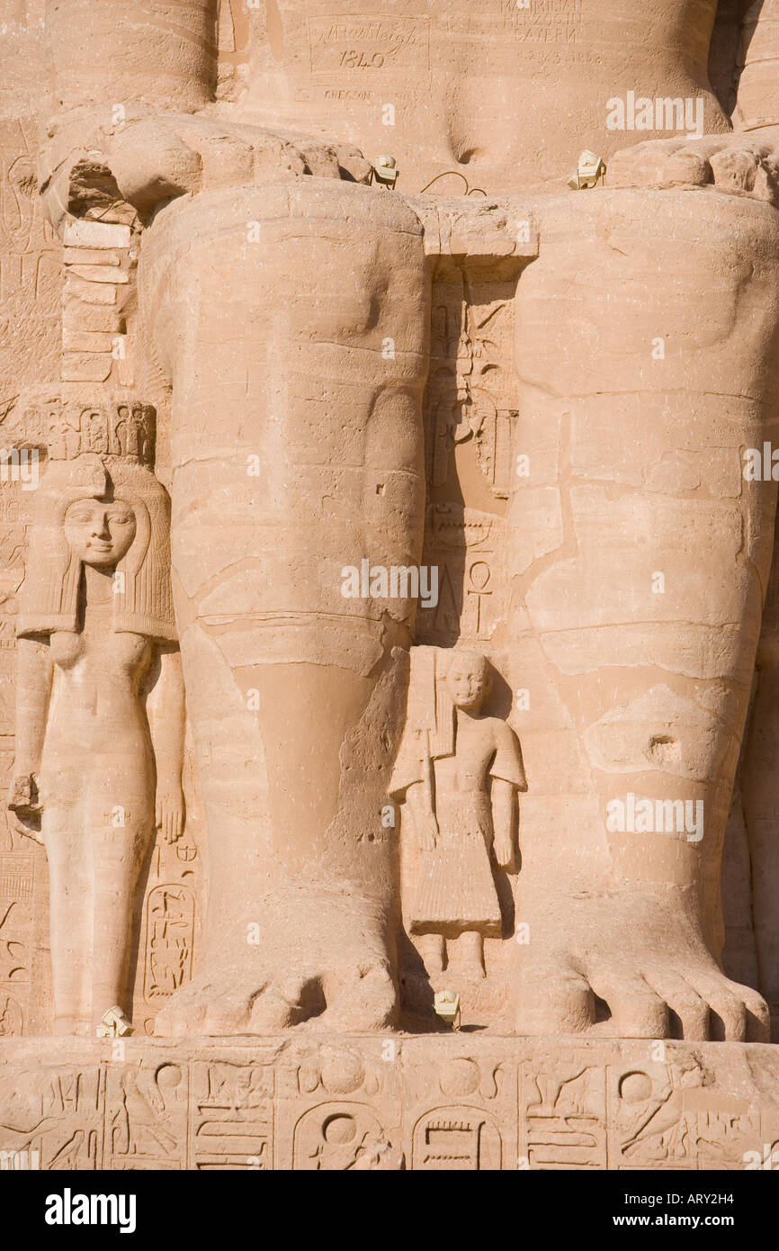 Pharaoh legs hi-res stock photography and images - Alamy