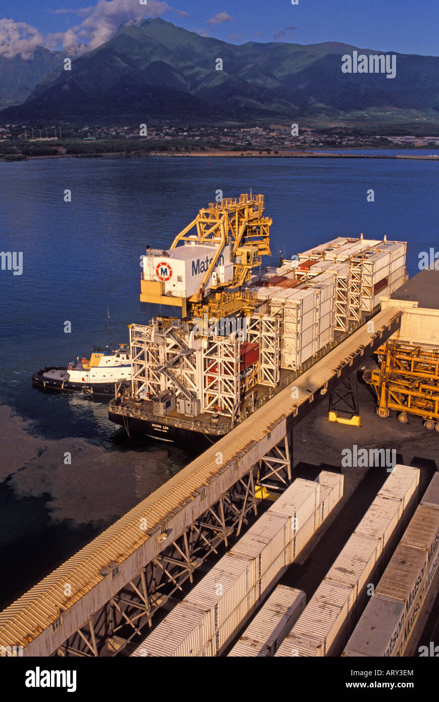 Loading and offloading of Matson containers in Kahului harbor Stock ... Loading and offloading of Matson containers in Kahului harbor Stock ...