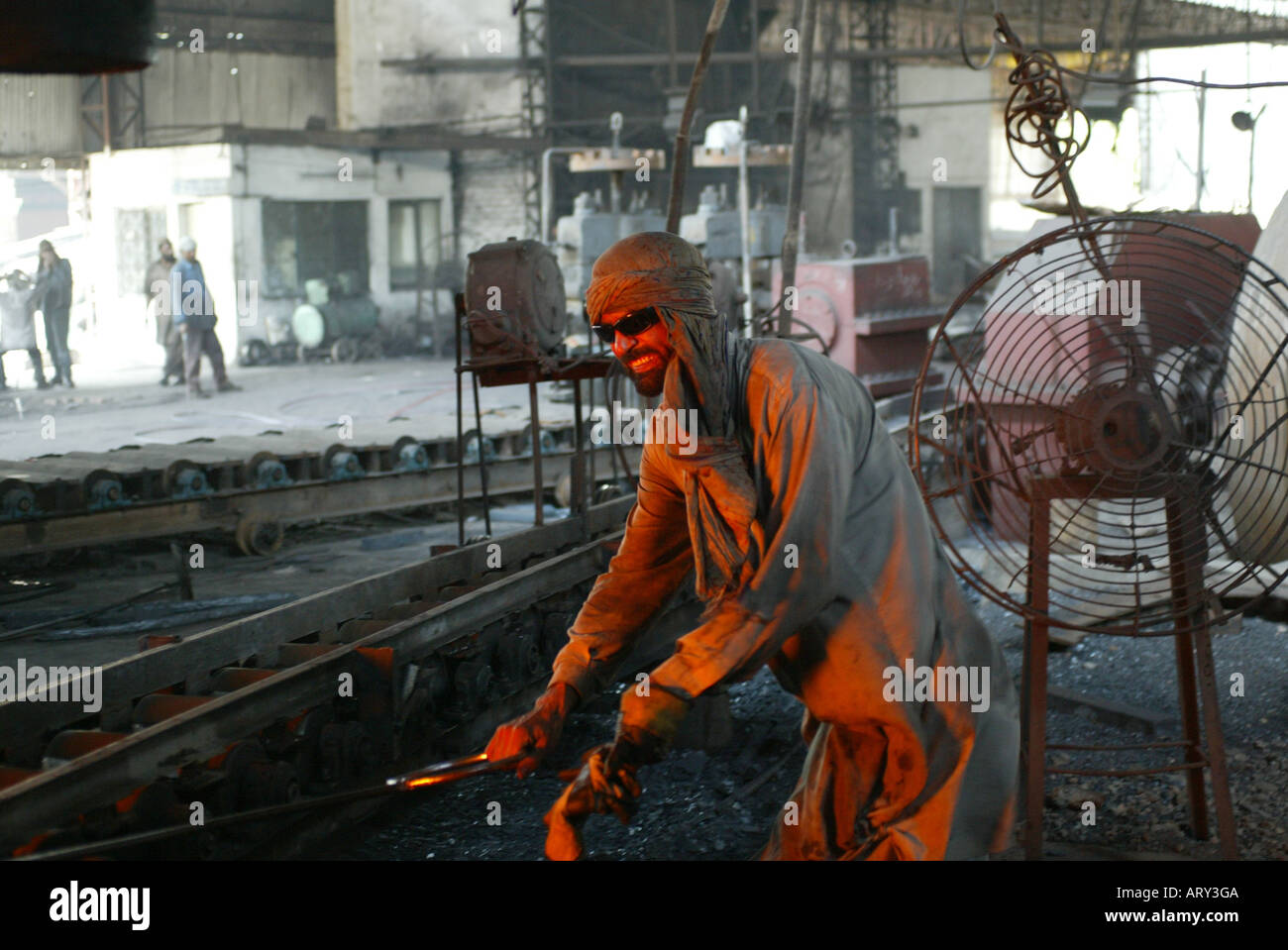risky work in steel factories in islamabad, Pakistan Stock Photo - Alamy