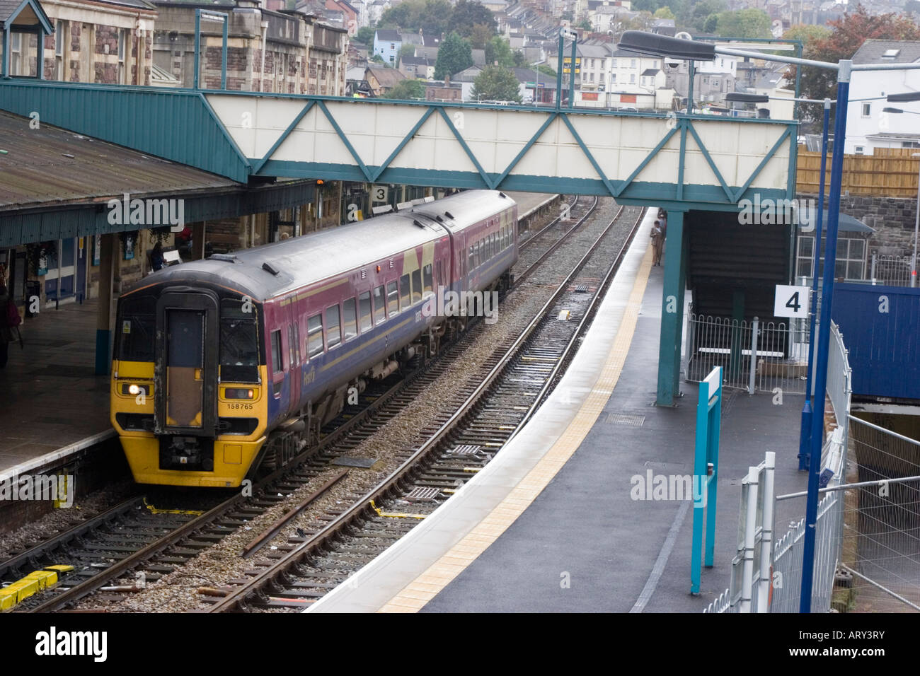 Newport railway station hi-res stock photography and images - Alamy