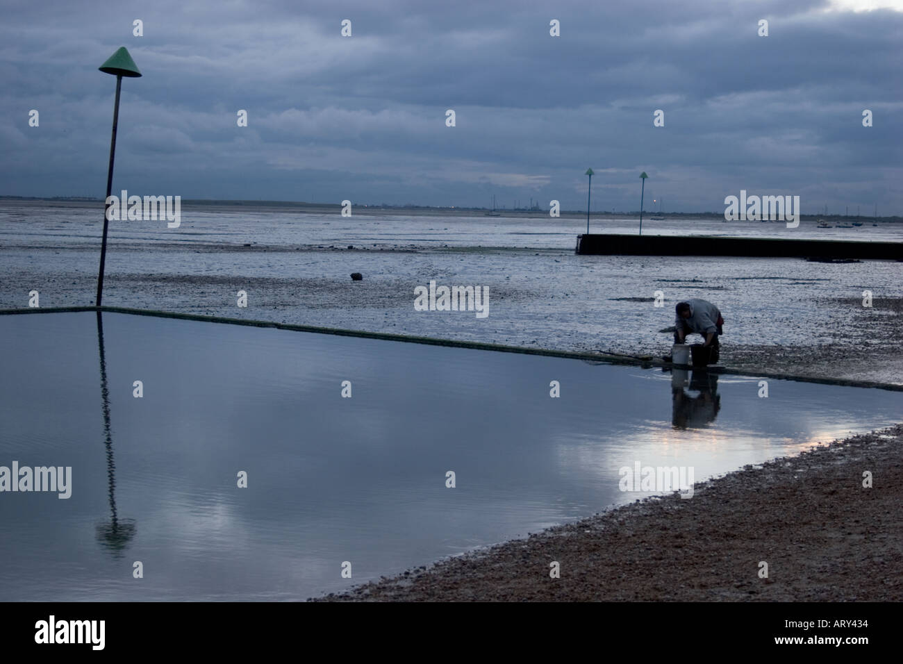 Seascape Southend on Sea River Thames Estuary Stock Photo - Alamy