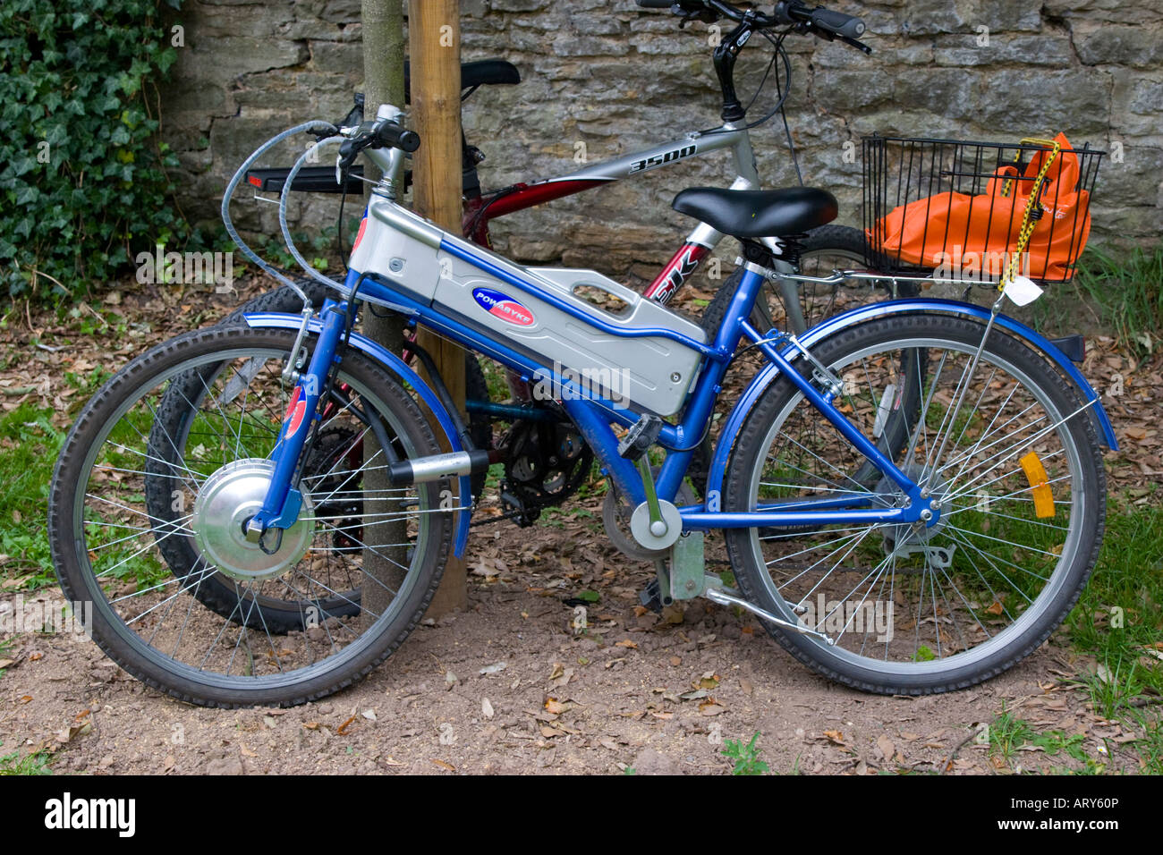 Electric pushbike hi-res stock photography and images - Alamy