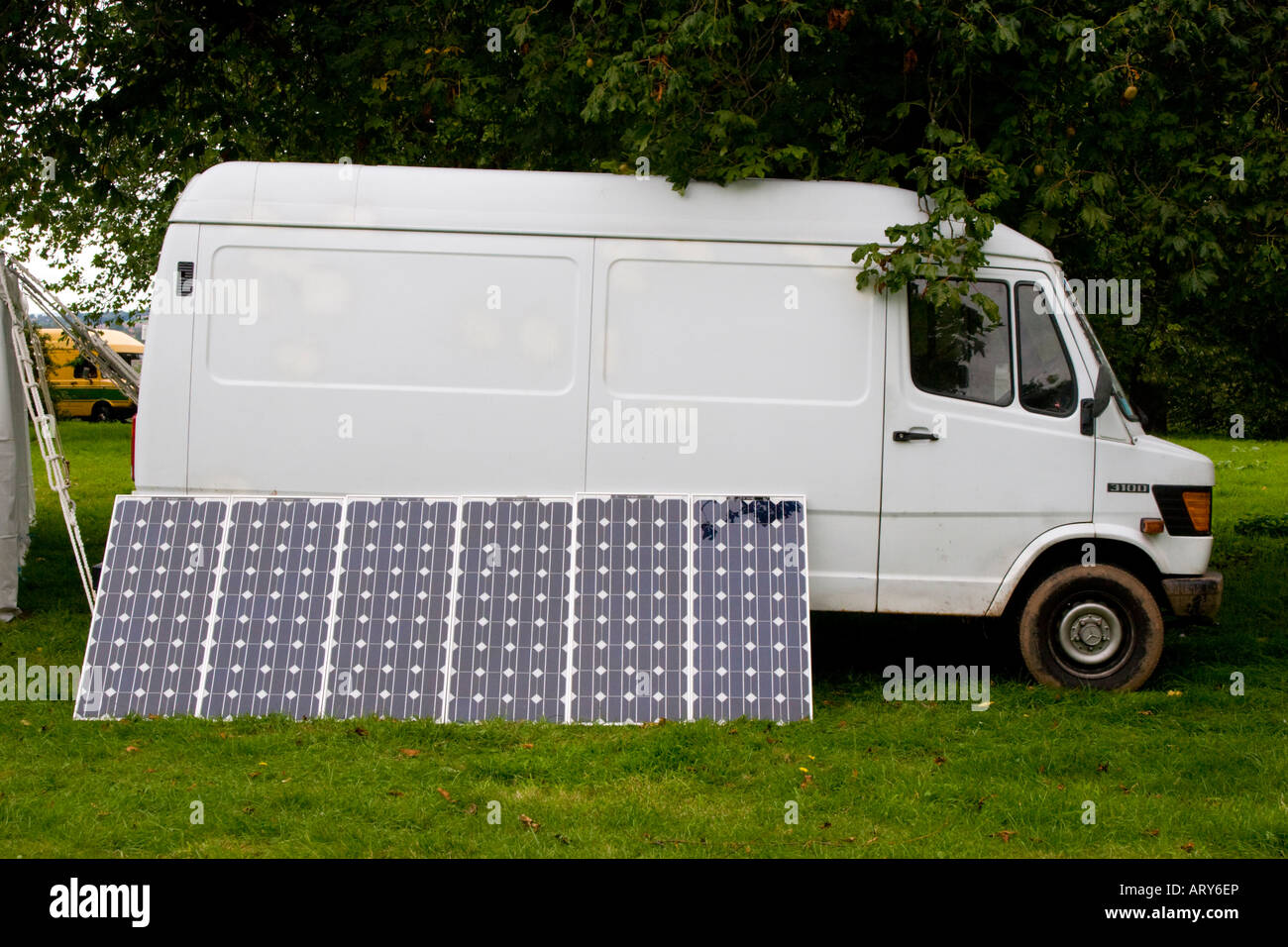 Man solar panels uk hi-res stock photography and images - Alamy