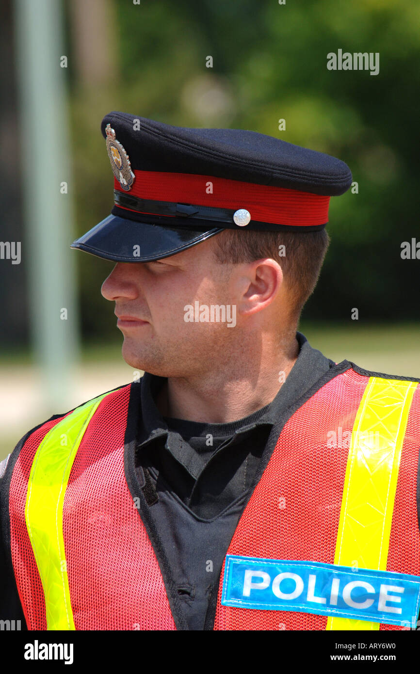 Police wearing bullet proof vest hi-res stock photography and images ...