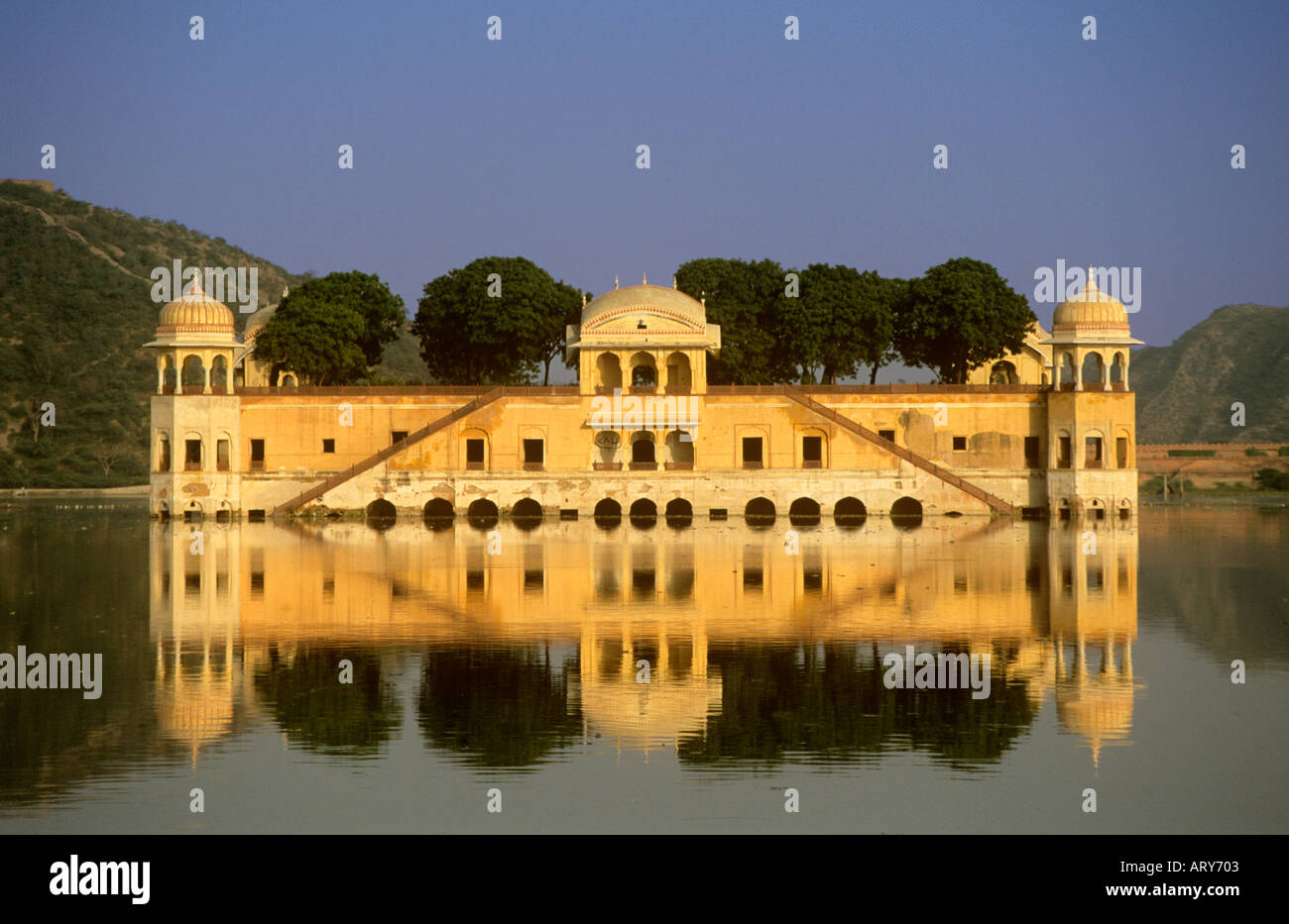 Jal mahal hi-res stock photography and images - Alamy