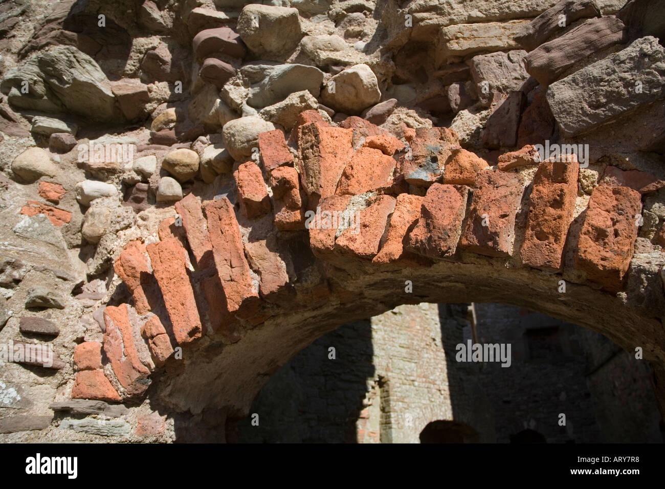 Rounded arch hi-res stock photography and images - Alamy