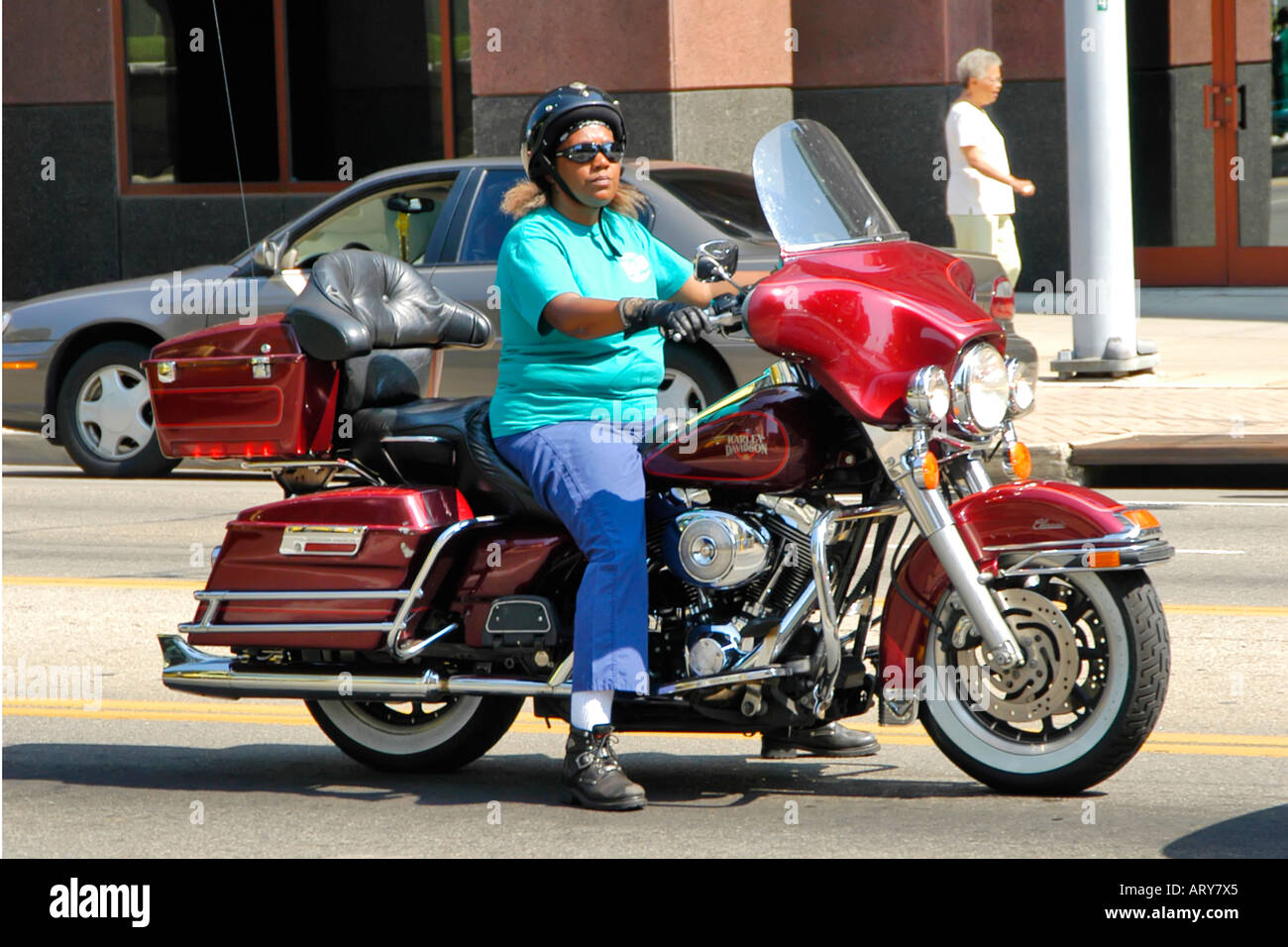 Woman riding harley davidson motorcycle hi-res stock photography and ...