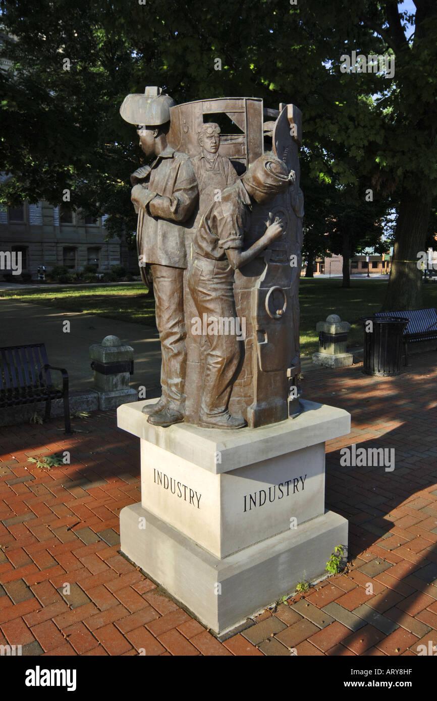 Statue on county courthouse in hi-res stock photography and images - Alamy