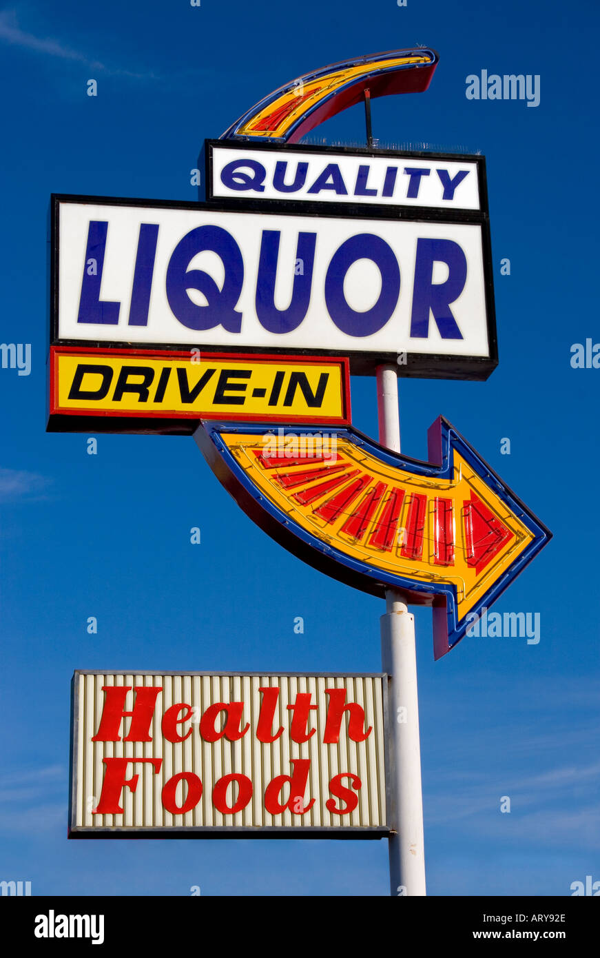 Drive in liquor sign hi-res stock photography and images - Alamy