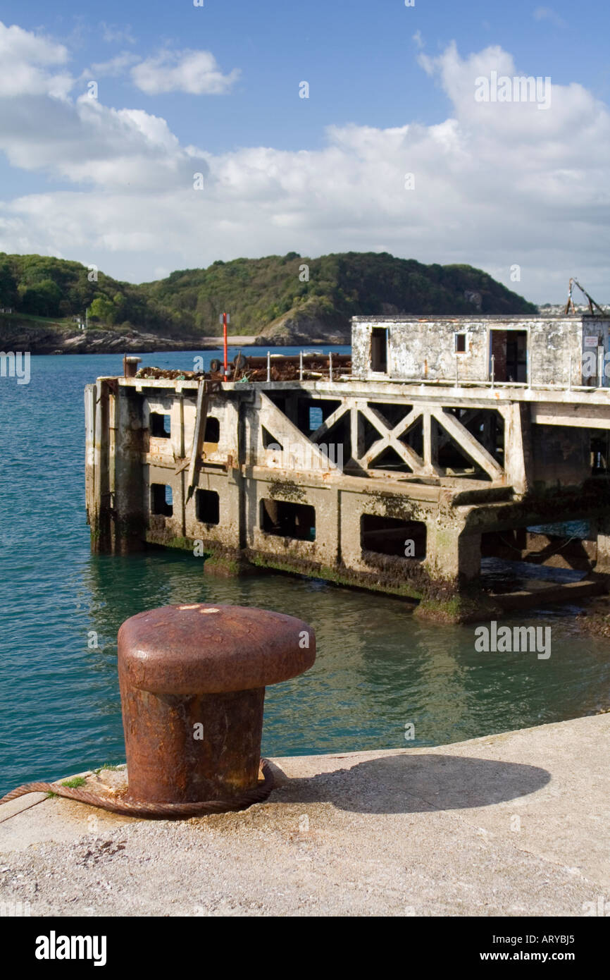 Disused pontoon at the end of Brixham Breakwater Stock Photo - Alamy
