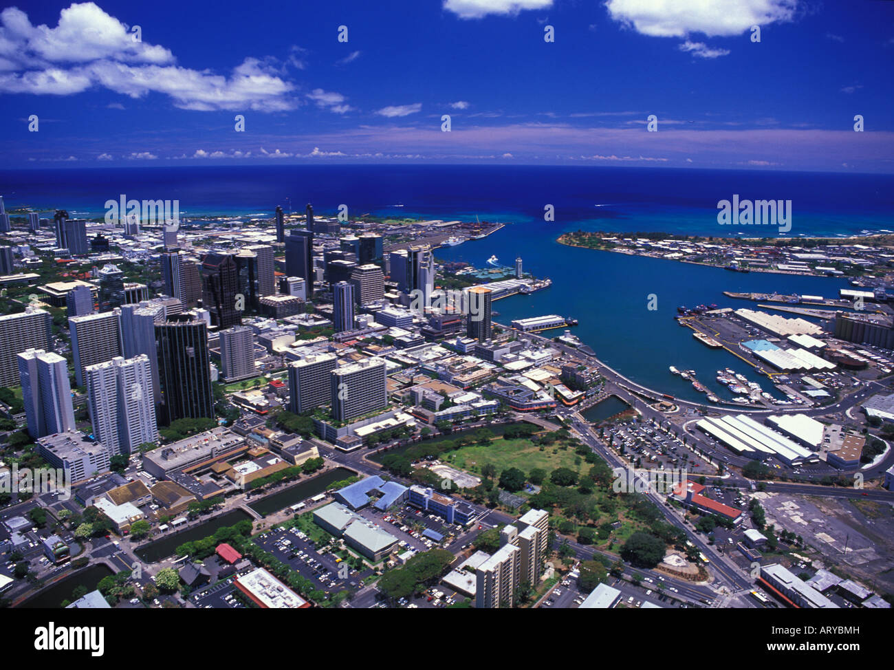 Areal view of downtown Honolulu and Honolulu Harbor with Diamond Head ...