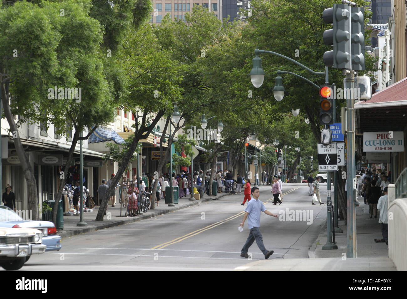 The many storefronts and restaurants located in busy Chinatown ...