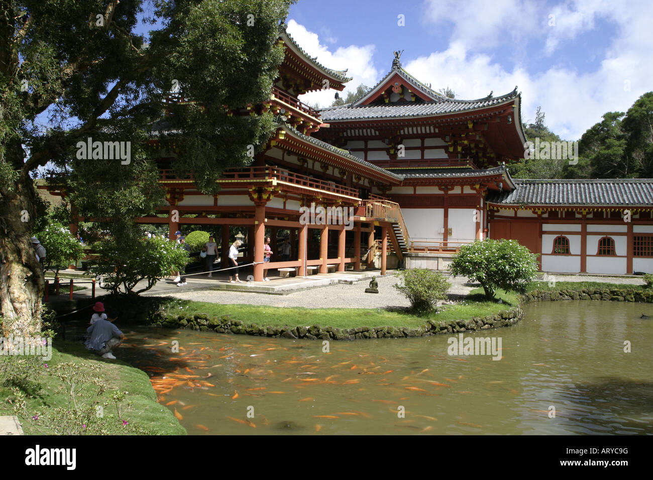 Beautiful Byodo-in Temple. An exact replica of the 900 year old Byodo ...