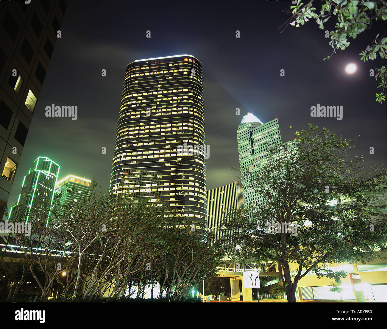 Houston texas skyline night lights hi-res stock photography and images ...